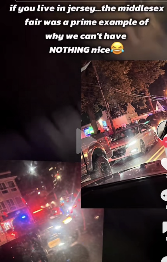 No more mayhem – Inside – Middlesex